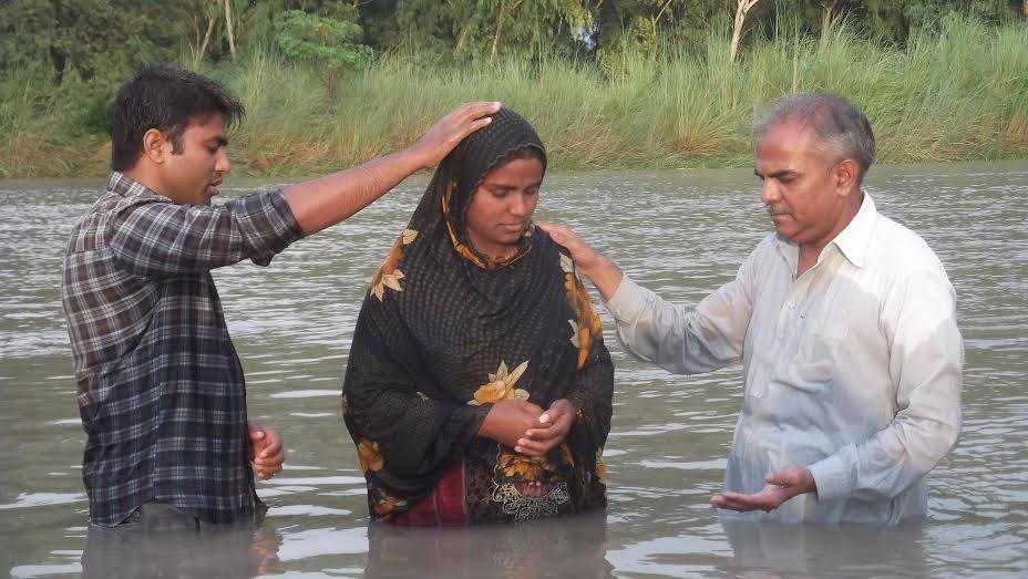 Converting in Pakistan a capital crime - Mission Network News