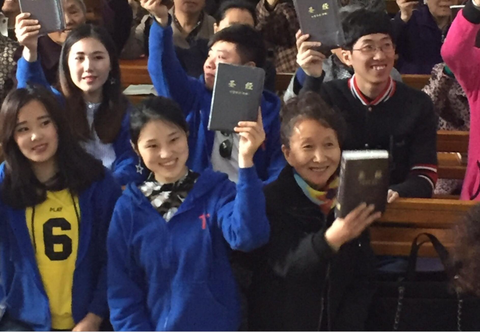 Print Bibles still hold an essential role in China - Mission Network News