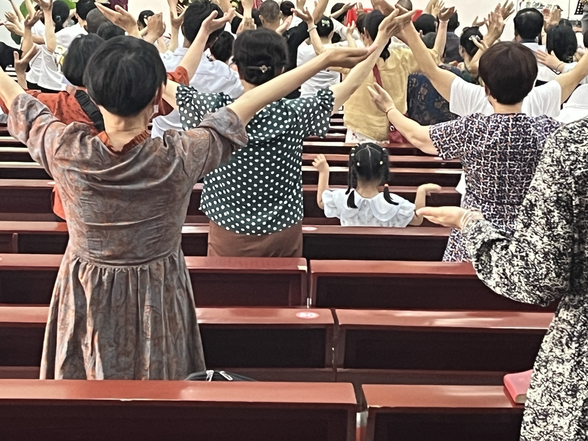 Bibles For China equips US churches to reach Chinese families - Mission ...
